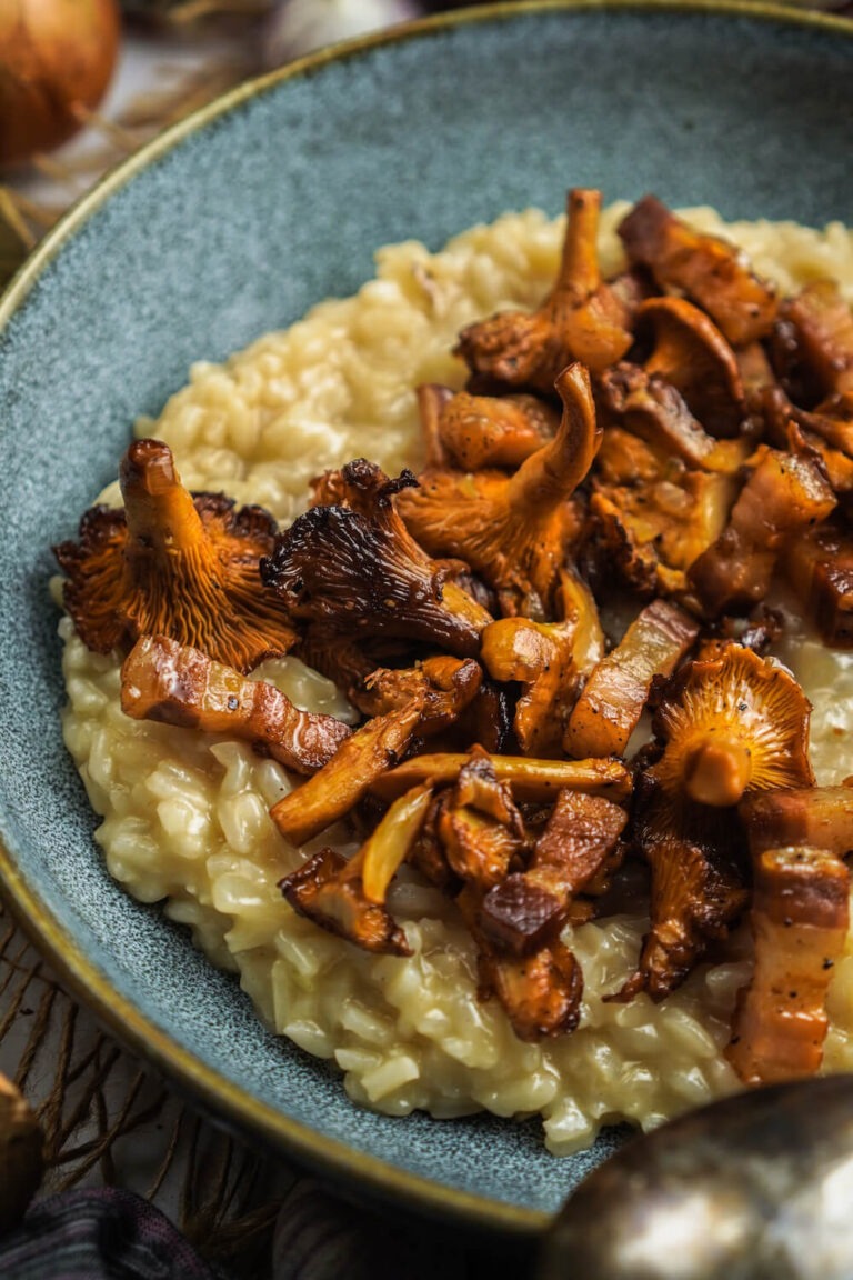 Parmesan Risotto mit Pfiffigen & Pancetta - FeedMeDaily