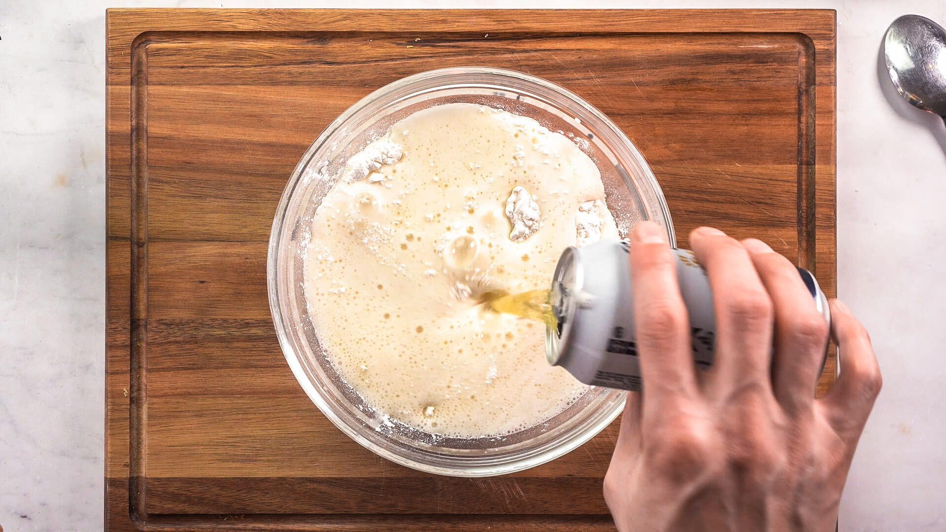 Knuspriger Backfisch im Bierteig – Rezept mit Geheimtipps - FeedMeDaily